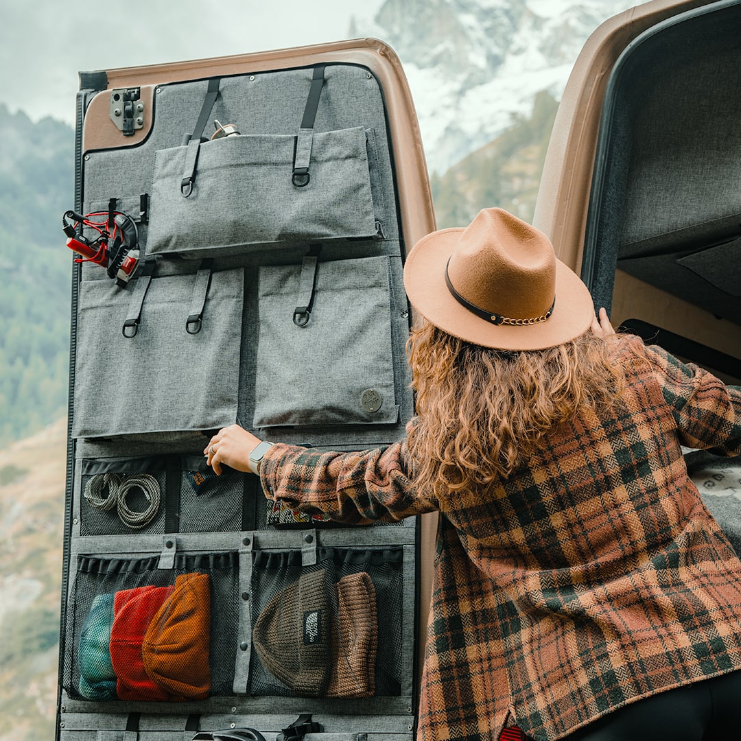 Manufacturer of caravaning furniture | VanDerMoon.com